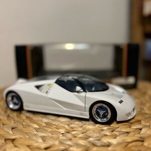 maisto | Accessories | Maisto Special Edition Ford Gt9 Diecast Vehicle ...